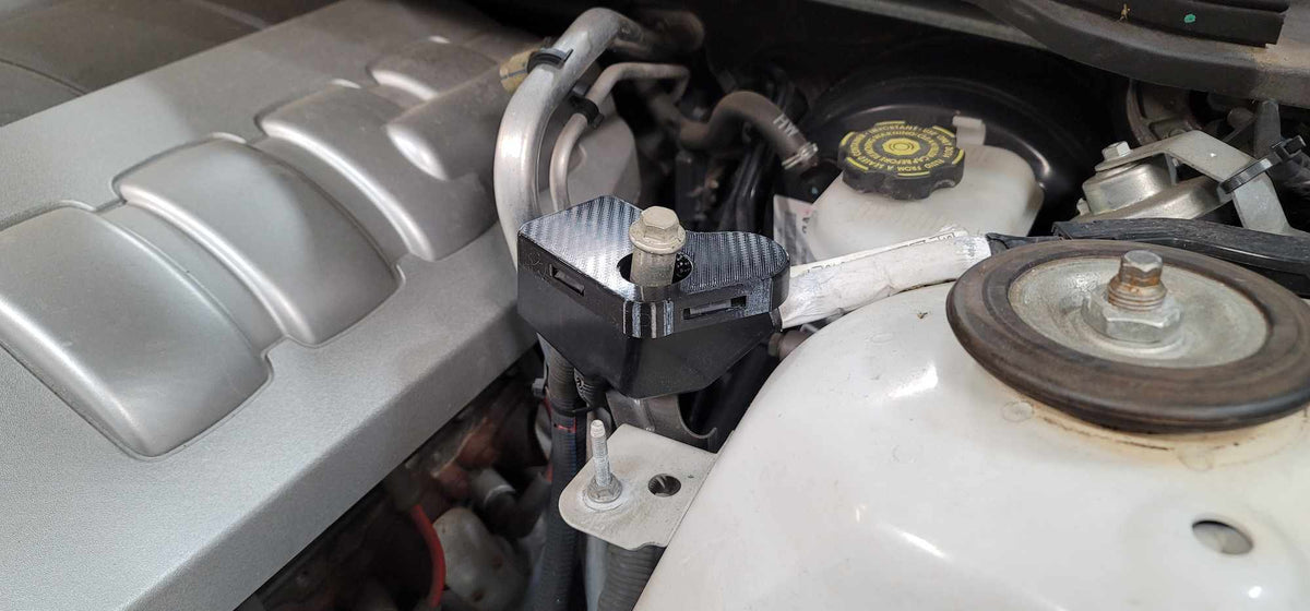 G8 Commodore Specialties Battery Terminal Cover